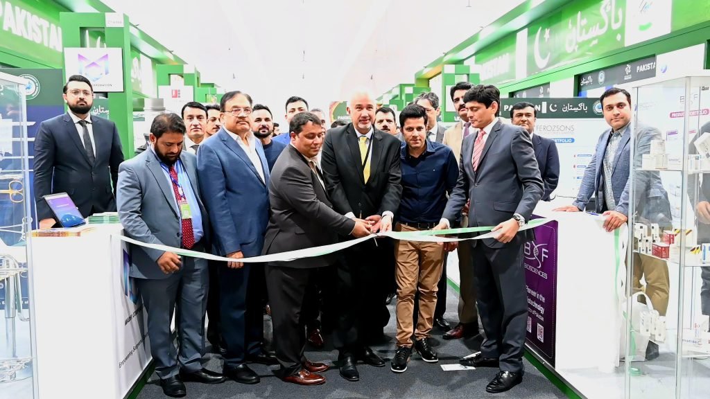 Ambassador Tirmizi inaugurates Pakistan Pavilion at Arab Health 2025 ...